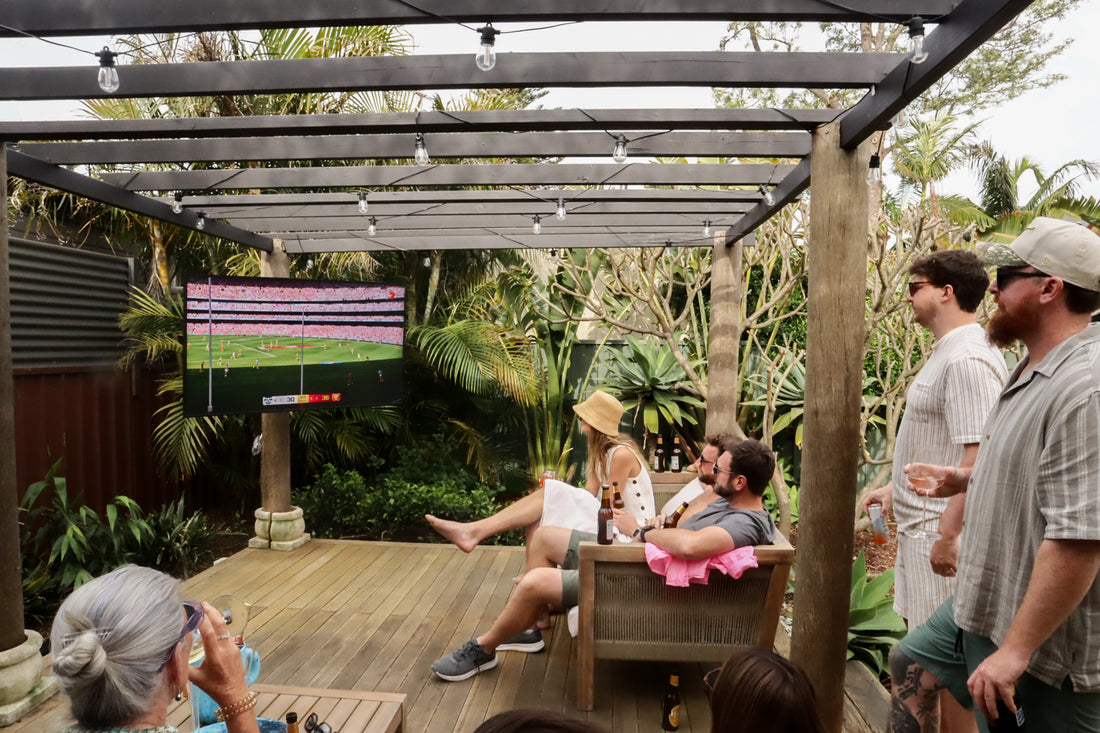 Outdoor TVs Australia: Best Waterproof Anti Glare Outdoor TV